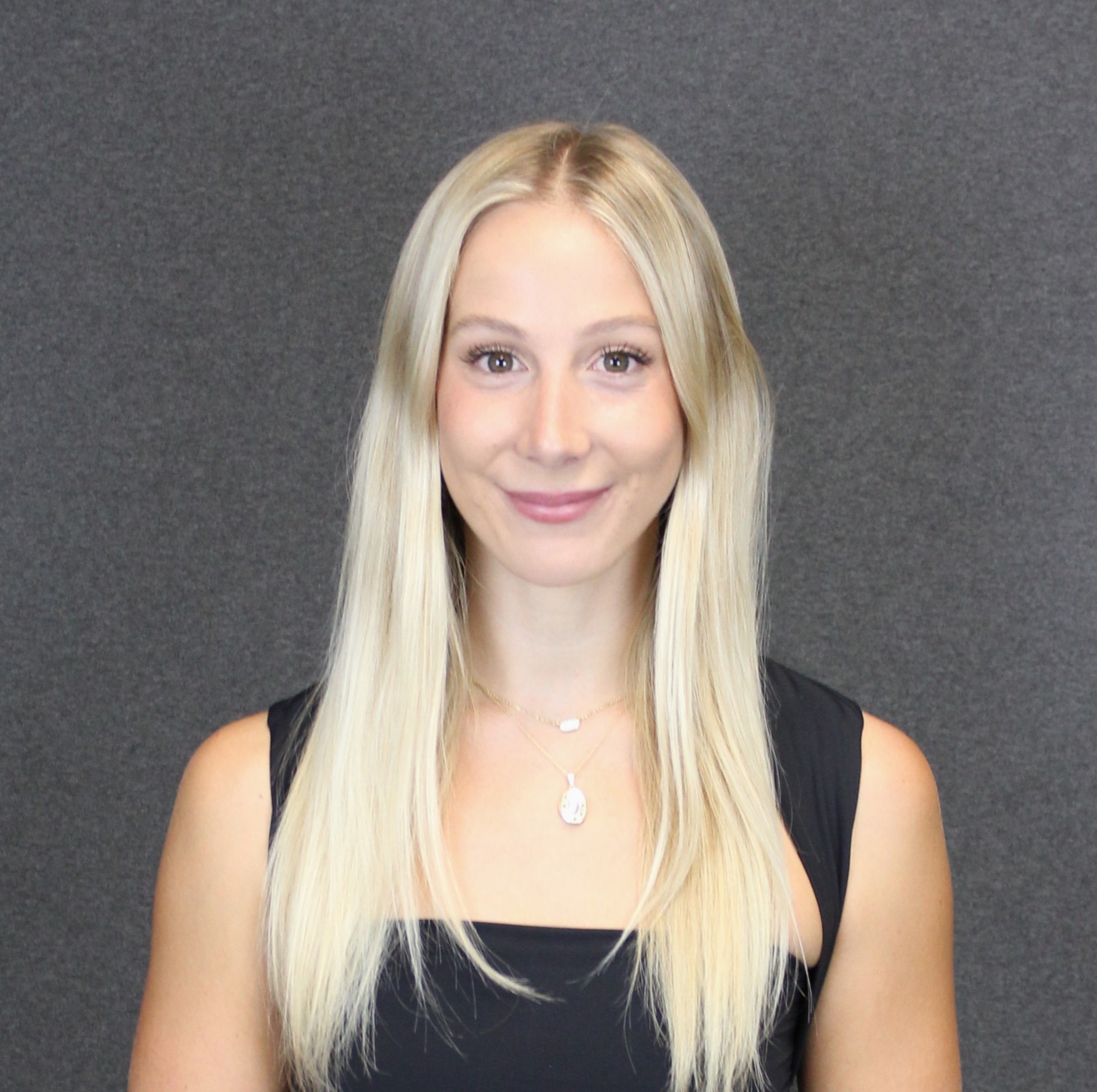 Full Clinician and Staff Bios – Center for Developing Minds